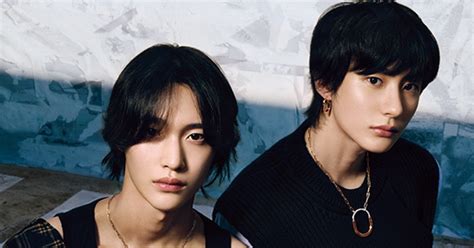 라이즈 잘생긴 걸 축하해 패션 매거진 커버 장식