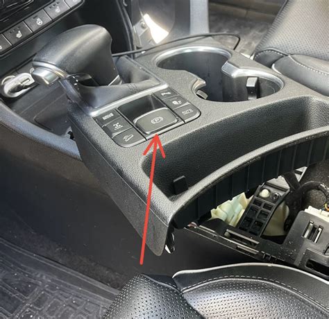Замена кнопки ручника — KIA Sportage (4G), 2 л, 2016 года | своими ...