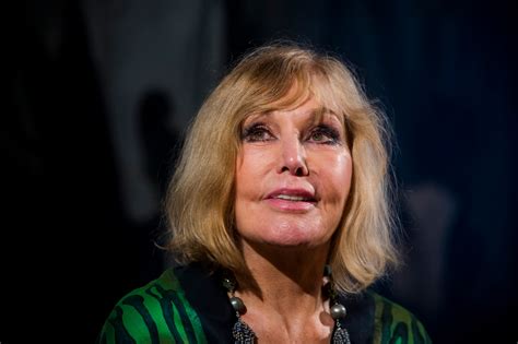 Hollywood Icon Kim Novak 92 Says Shes Feeling Its Close To The End