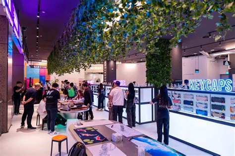 This Is What Its Like To Build Your Own Keyboard At The Laboratory Singapores Largest