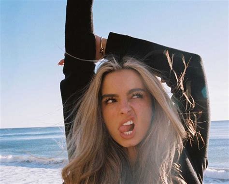 Addison Rae Wallpapers Top Free Addison Rae Backgrounds Wallpaperaccess