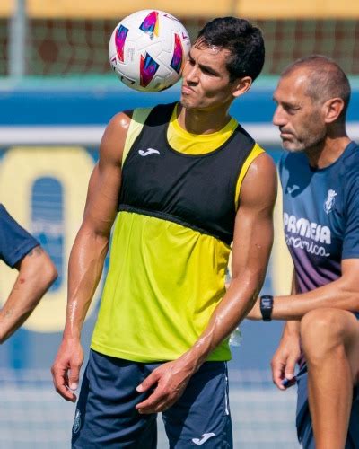 Aïssa Mandi Villarreal Cf Tumbex