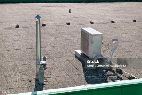 공기 조화 시스템 건물 위에 조립 상업용 건물의 상단에 공기 통풍구 에 어 냉각 된 물 냉각 장치 상단의 지붕 옥외 기후 단위 및 냉각 그리고 난방 장치 아파트에 대한 스톡