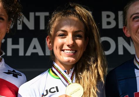 Pauline Ferrand Prévot Wins Inaugural Womens Gravel World Championships Cycling Weekly