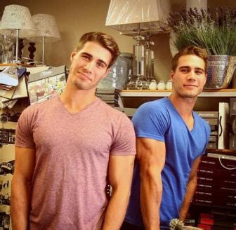 صور حب شباب حلوين صور رجال