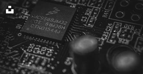 마이크로 프로세서 칩의 클로즈업 사진 Unsplash의 무료 회색 이미지