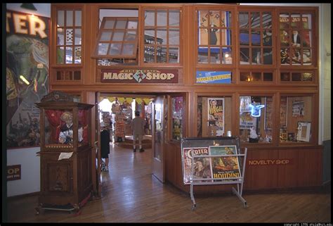 Magic Shop Flash 60