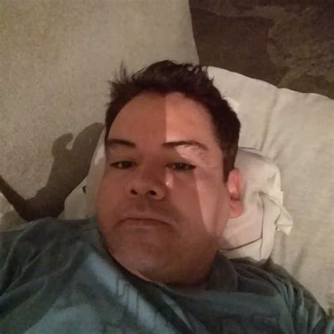 Busco pasarla bien y por qué no talvez algo serio soy Inter Monterrey