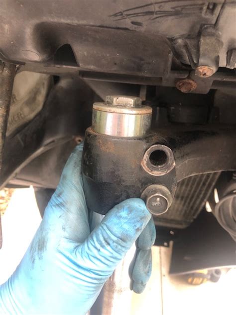 Front Suspension Pinch Bolt Issue