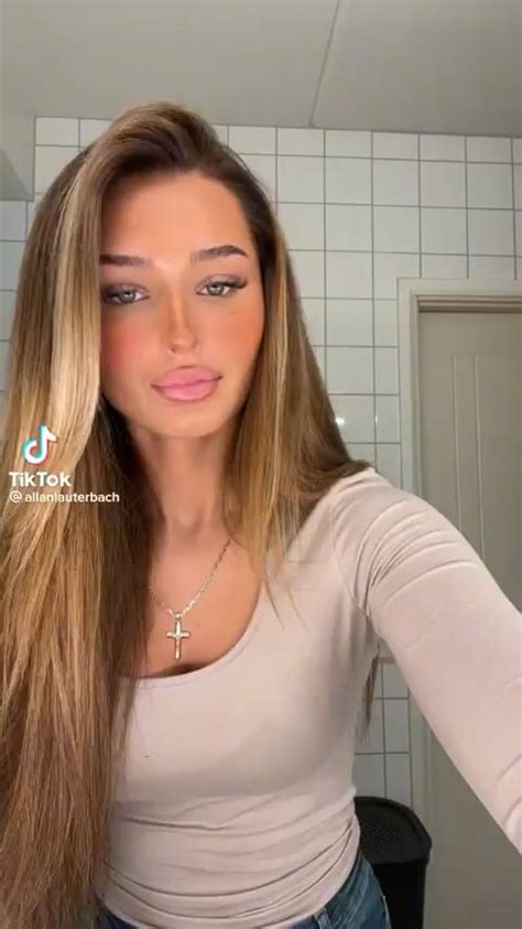 Amelia R Swedishfamouswomen