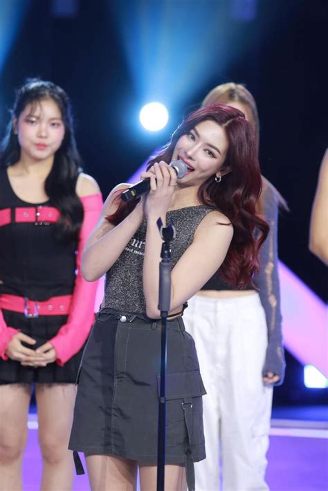 แห่ส่งกำลังใจ ไผ่หลิว กมลวลัย รอง 5 มิสแกรนด์ฯ 2023 เข้าแข่งขันรายการ Chuang Asia