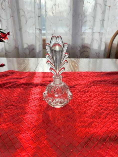 Vintage Round Clear Glass Gem