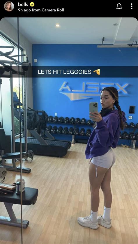 Bella Is So Hot 😮‍💨😅😫 R Vlogsquadgirls
