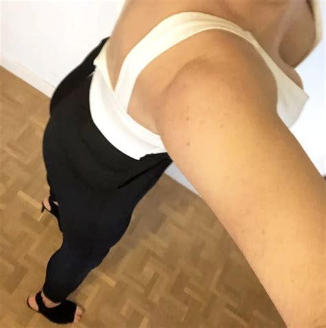 Black White Jumpsuit Huge Cleavage Pics Xhamster