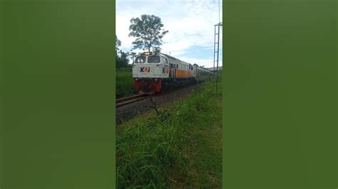 Kereta Api Ber Gandengan Youtube
