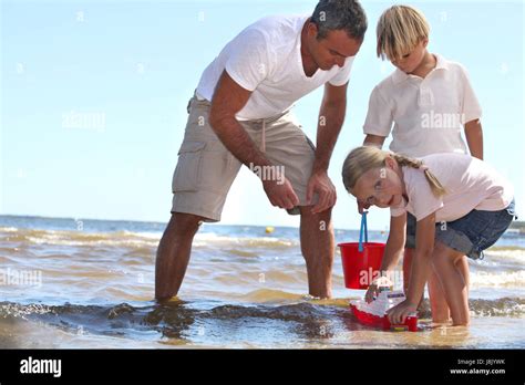 Single Parent Only Daddy Dad Familiy Family Father Single Game Stock Photo Alamy