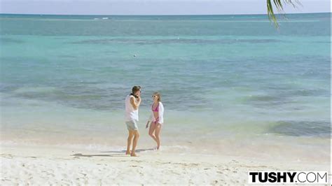 Headphones Videos Headphones Videos