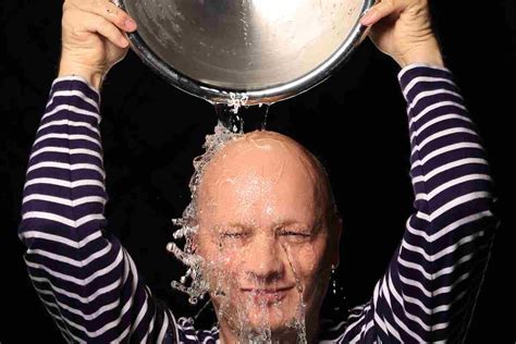 La Ice Bucket Challenge Compie 10 Anni Chi Lha Inventata E Gli