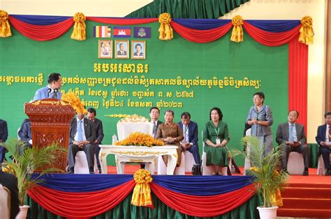 សម្តេចតេជោ ហ៊ុន សែន អង្វរករថ្នាក់ដឹកនាំគណៈសង្ឃនាយក បញ្ចប់វិវាទ និងឈប់វាយប្រហារគ្នាលើបណ្តាញសង្គម