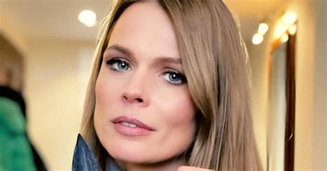 «Моя гордость Ольга Фреймут показала редкий снимок с сестрой младше