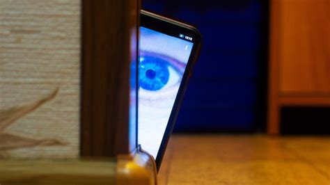 thousands of android and ios users hit by new malware