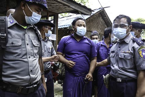 Dvb ဗကသ ကျောင်းသား ၂ ဦးကို နိုင်ငံတော်အကြည်အညိုပျက်စေမှု ပုဒ်မဖြင့