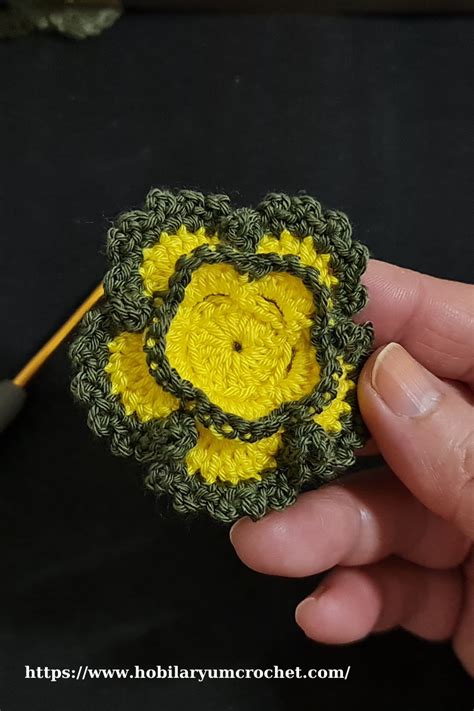 Bir Menekşe Hikayesi Tığ işi Örgü Menekşe Çiçeği Crochet Knitting Violet Flower