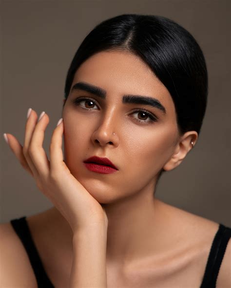 Beautiful Brunette Model Photos Download The Best Free Beautiful