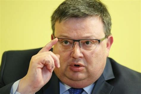Сотир Цацаров самокритичен: И сред окръжните прокуратури цари пълна ...