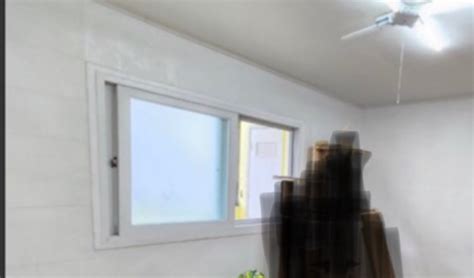 작은 창문 커텐이 고민이네용 예쁜템들 모여사는 오늘의집