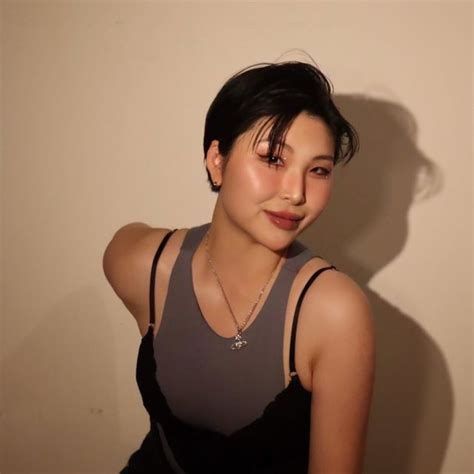 A Secret Tho • Threads Say More