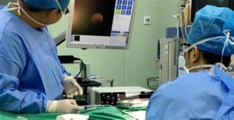 64岁女性乳头溢液被确诊乳腺癌，医生：内衣液体痕迹要重视 腾讯新闻