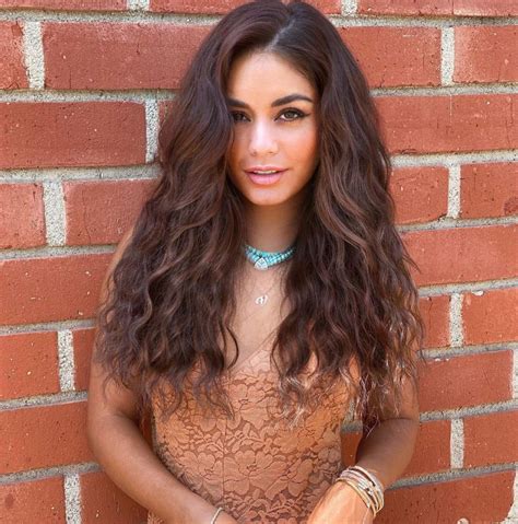 Vanessa Hudgens Natural Hair Curly