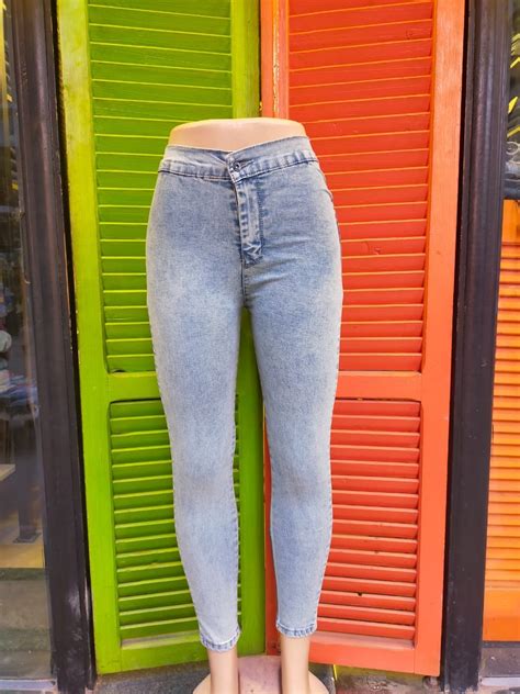 جينس حريمي Womens Jeans