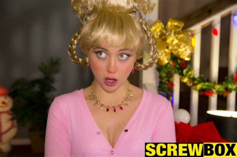 Chloe Couture The Grinch Cindy Lou Who 34 Nude Photos Onlyfans Patreon Fansly Leaked