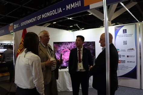 ОЛОН УЛСЫН ЭРДЭС БАЯЛАГ УУЛ УУРХАЙН ЧУУЛГА УУЛЗАЛТ АМЖИЛТТАЙ БОЛЖ ӨНДӨРЛӨЛӨӨ