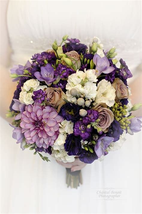 Purple Jewel Toned Bouquet Herbstliche Hochzeitsblumen Brautstrauß Lavendel