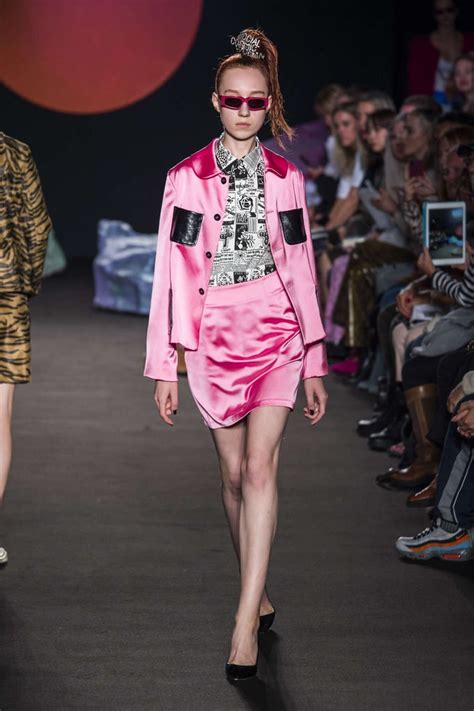 Ashley Williams Fashion Week Défilés Womenswear Printemps été