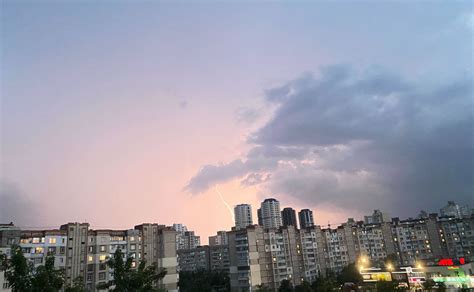 Жителів Києва та області попередили про небезпечні метеорологічні явища ...