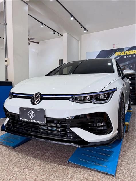 Volkswagen Golf 8r安裝波蘭maxton Design前下巴｜新竹汽車改裝｜竹北汽車改裝