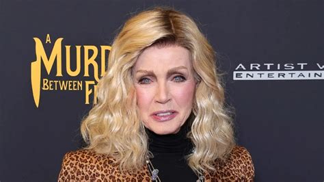 ‘knots Landing Alum Donna Mills Brilliantly Responds To Negative