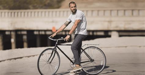 Activewear Alert The Best Mens Joggers And Jackets For Spring Maxim