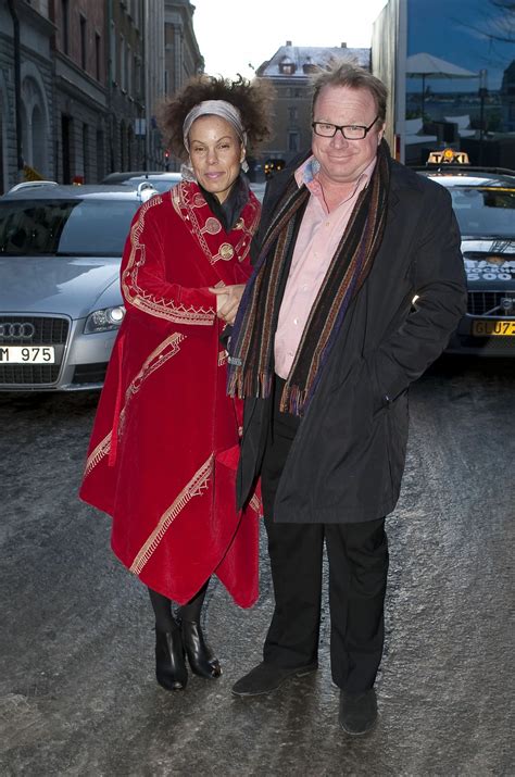 Claes Malmberg Förbannad På Exet Och Dottern Perla Hänt