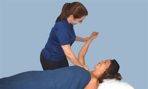 11 Sports Massage Places In Singapore With Female Massage Therapists