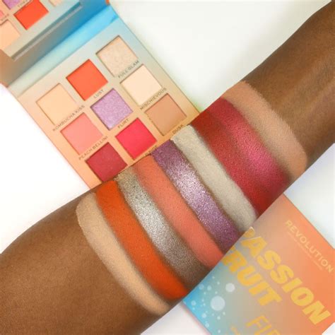 Revolution Hot Shot Passion Fire Shadow Palette Revolutionbeauty Maroc