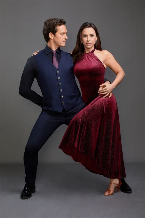 Photo Dancing Detective Debut Tonight Hallmark Mm Will Kemp Lacey