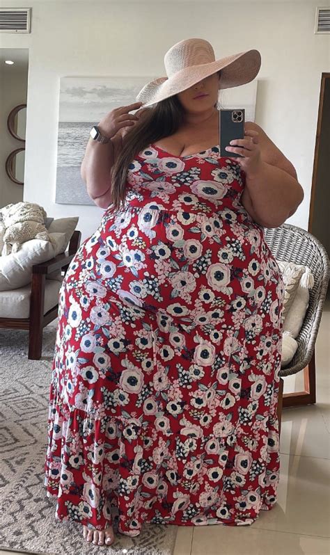 Super Plus Size Influencers Her Size Revered