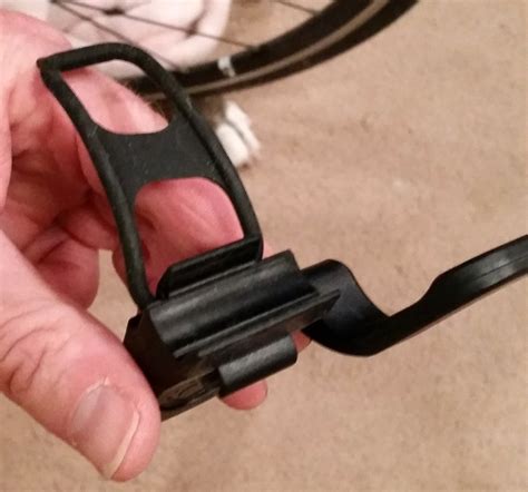 Review Scosche Rhythm Bluetooth Speed Cadence Sensor And Mini Review Of The Wahoo Fitness App