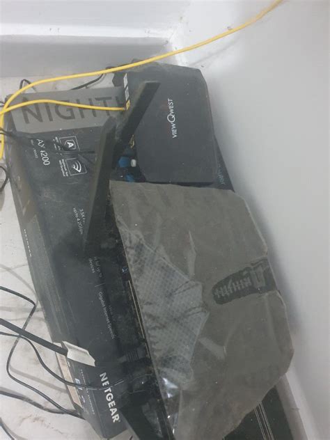 Wifi Router Nighthawk Mobile Phones And Gadgets Other Gadgets On Carousell
