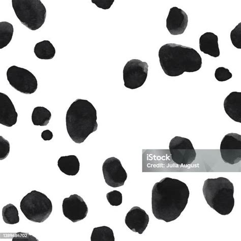 검은 색과 흰색 달마시안 피부의 매끄러운 패턴주위에 많은 랜덤 반점과 현실적인 빈 공간 달마시안에 대한 스톡 벡터 아트 및 기타 이미지 달마시안 배경 주제 점박이